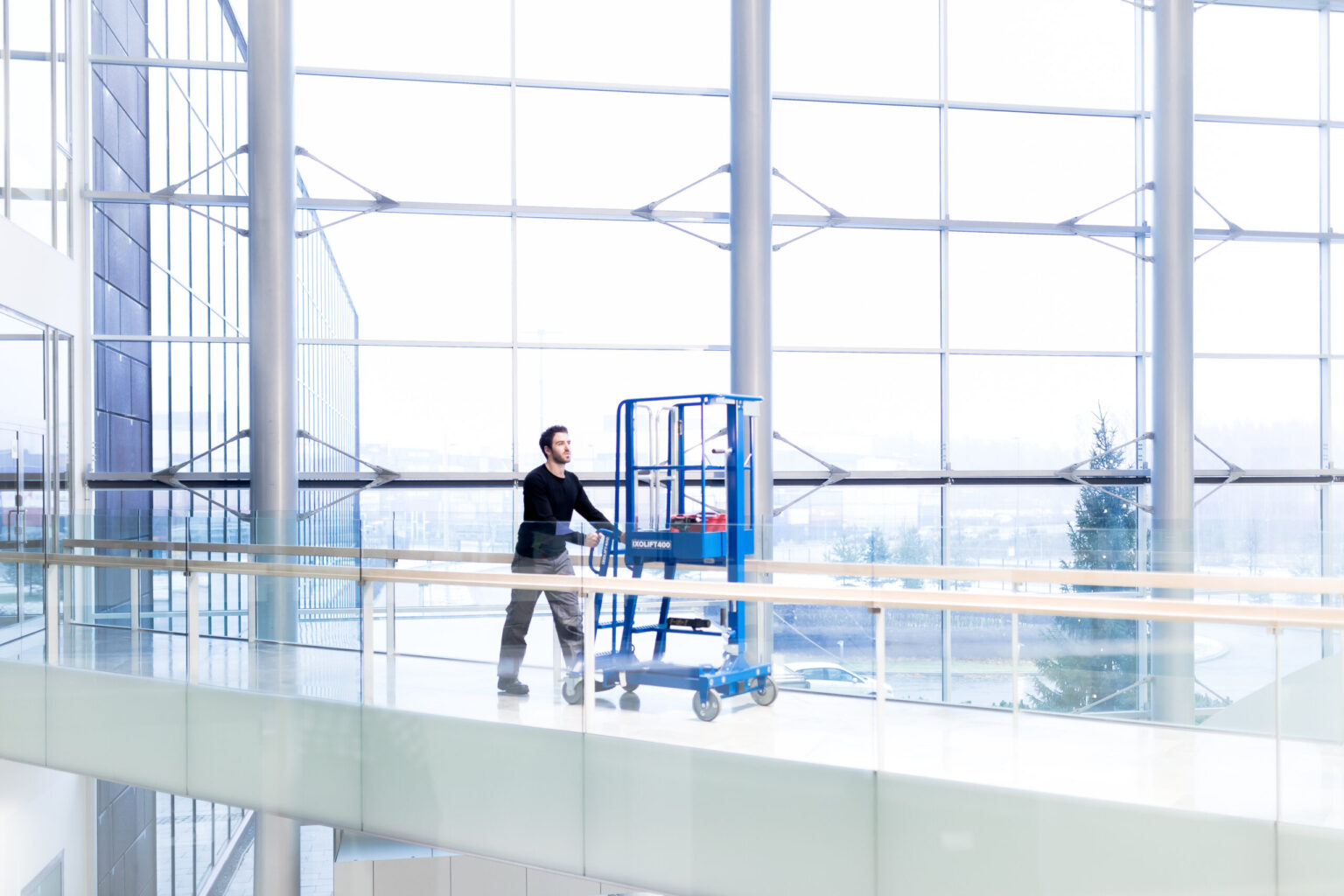 IXOLIFT X400 Platforms - IXOLIFT — Safe And Smart Adjustable Work Platforms