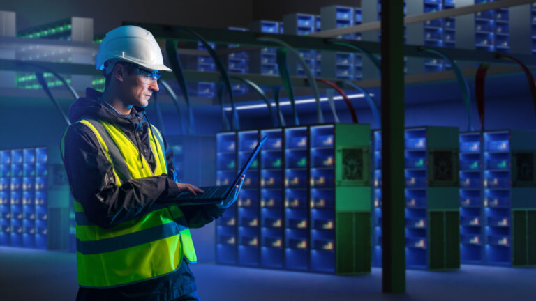 Homepage - Adjustable Innovative Work Platforms | IXOLIFT